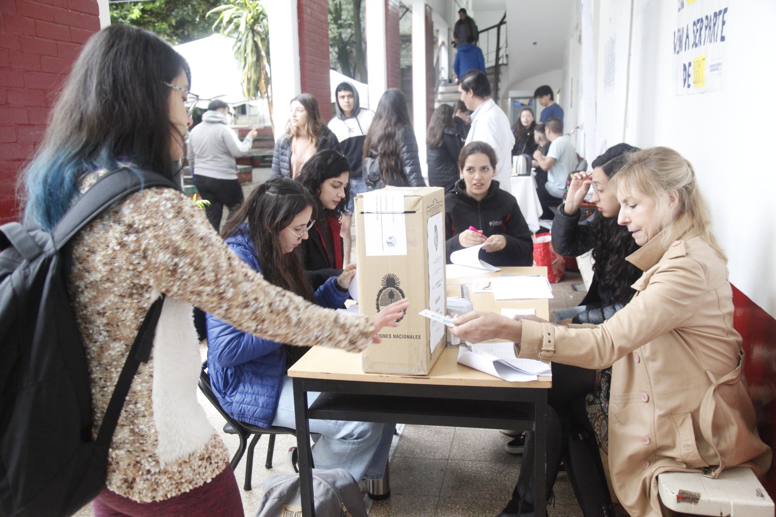 Los estudiantes eligieron a los consejeros de sus respectivas ...