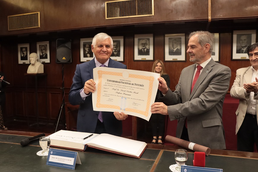 Distinguieron como Profesor Honorario de la UNT al Dr. David Nicolás ...